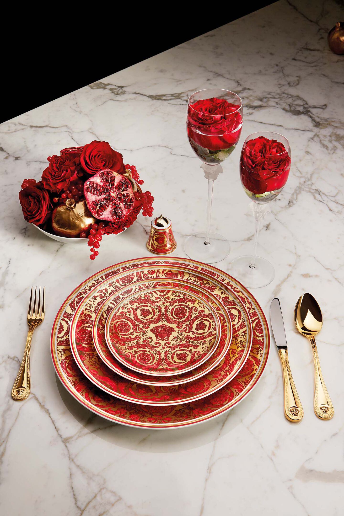 Versace Dinnerware Collection | Medusa Garland | Rosenthal Shop
